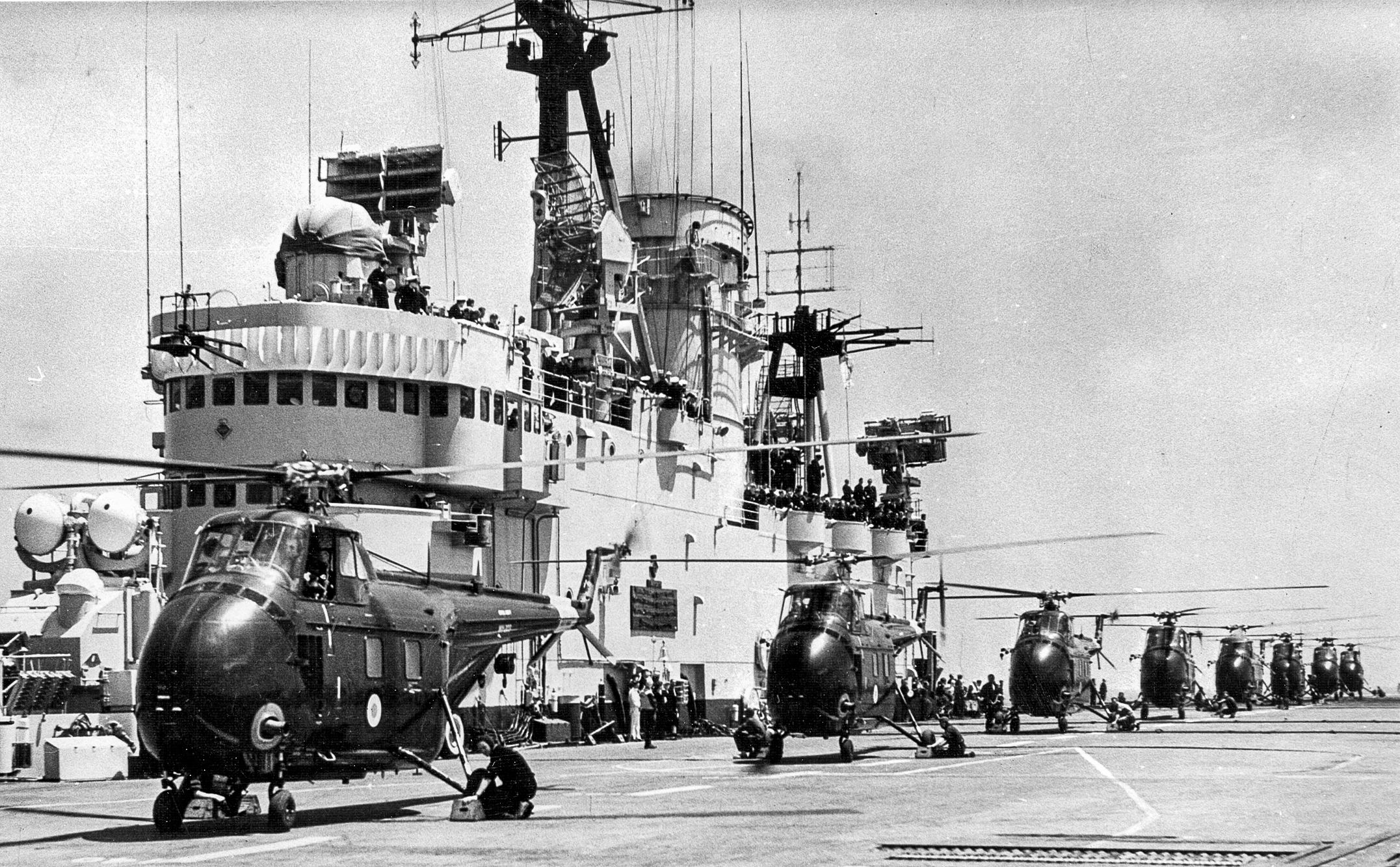 A Significant Whirlybird | Naval History Magazine - June 2007 Volume 21 ...