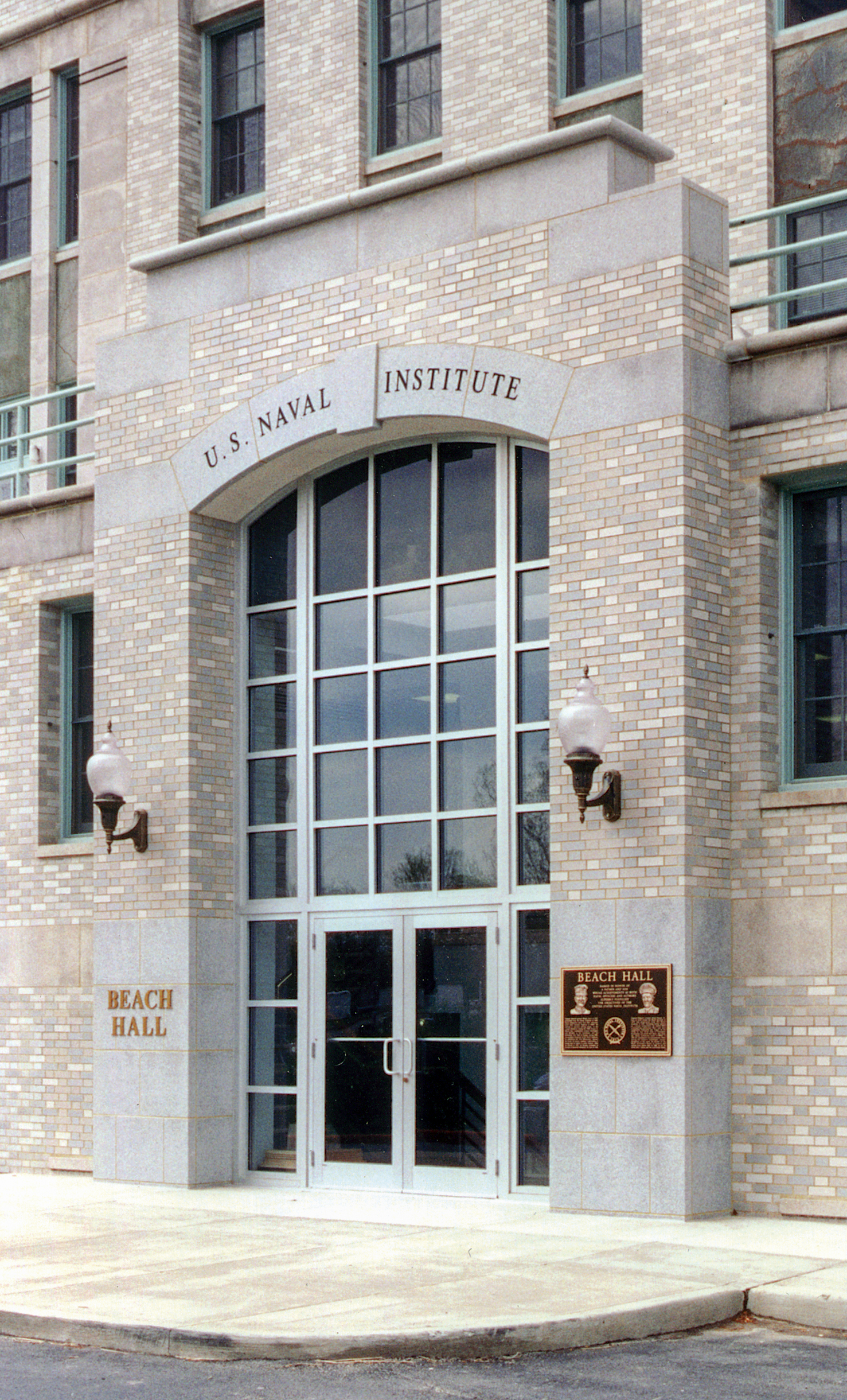 The Family Tie | Naval History Magazine - February 2003 Vol. 17 Number 1