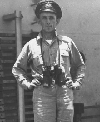 ‘Dark Shadows’ and ‘Brilliant Episodes’: Admiral Dan Gallery | Naval ...