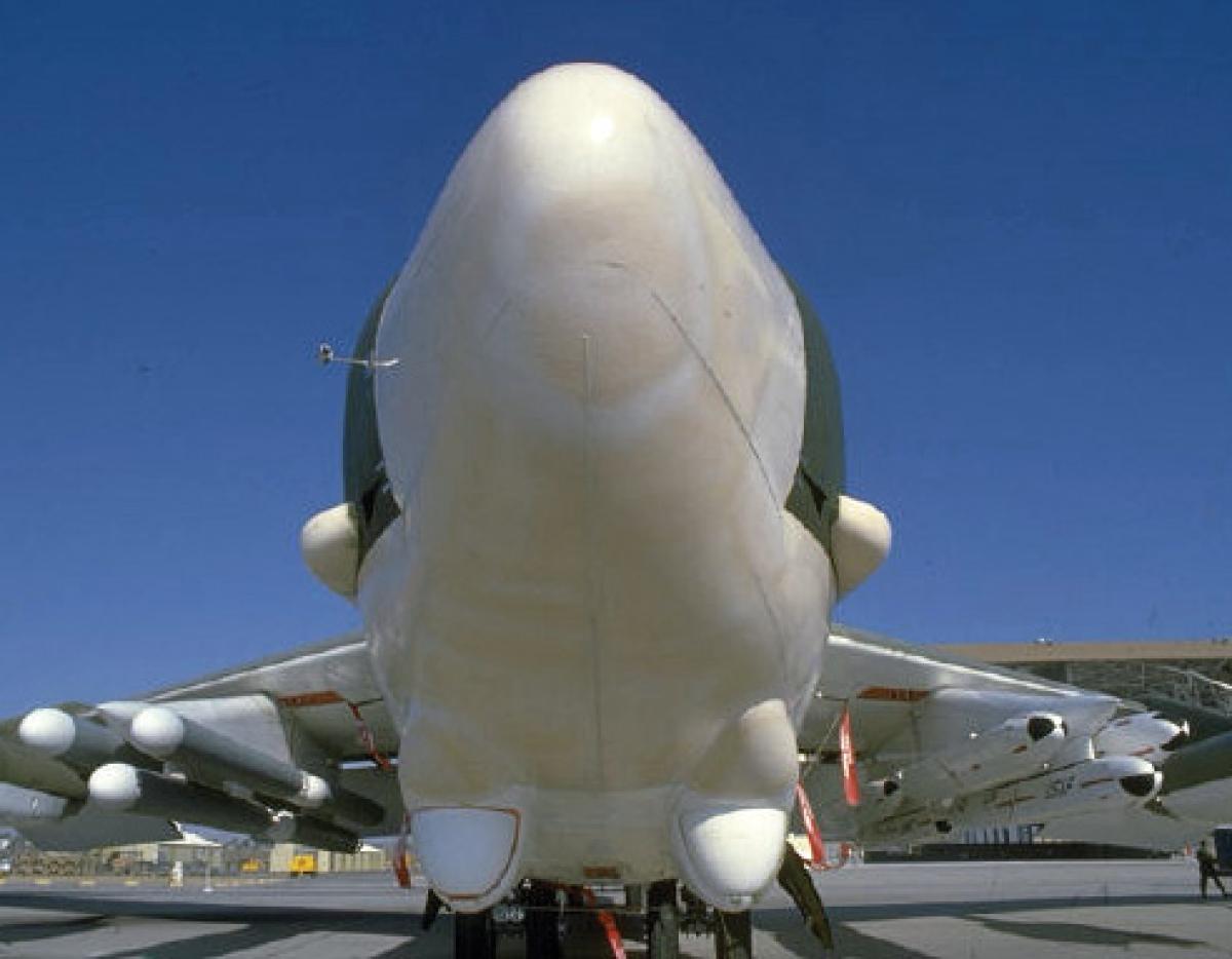 In Contact | Naval History Magazine - June 2016 Volume 30, Number 3