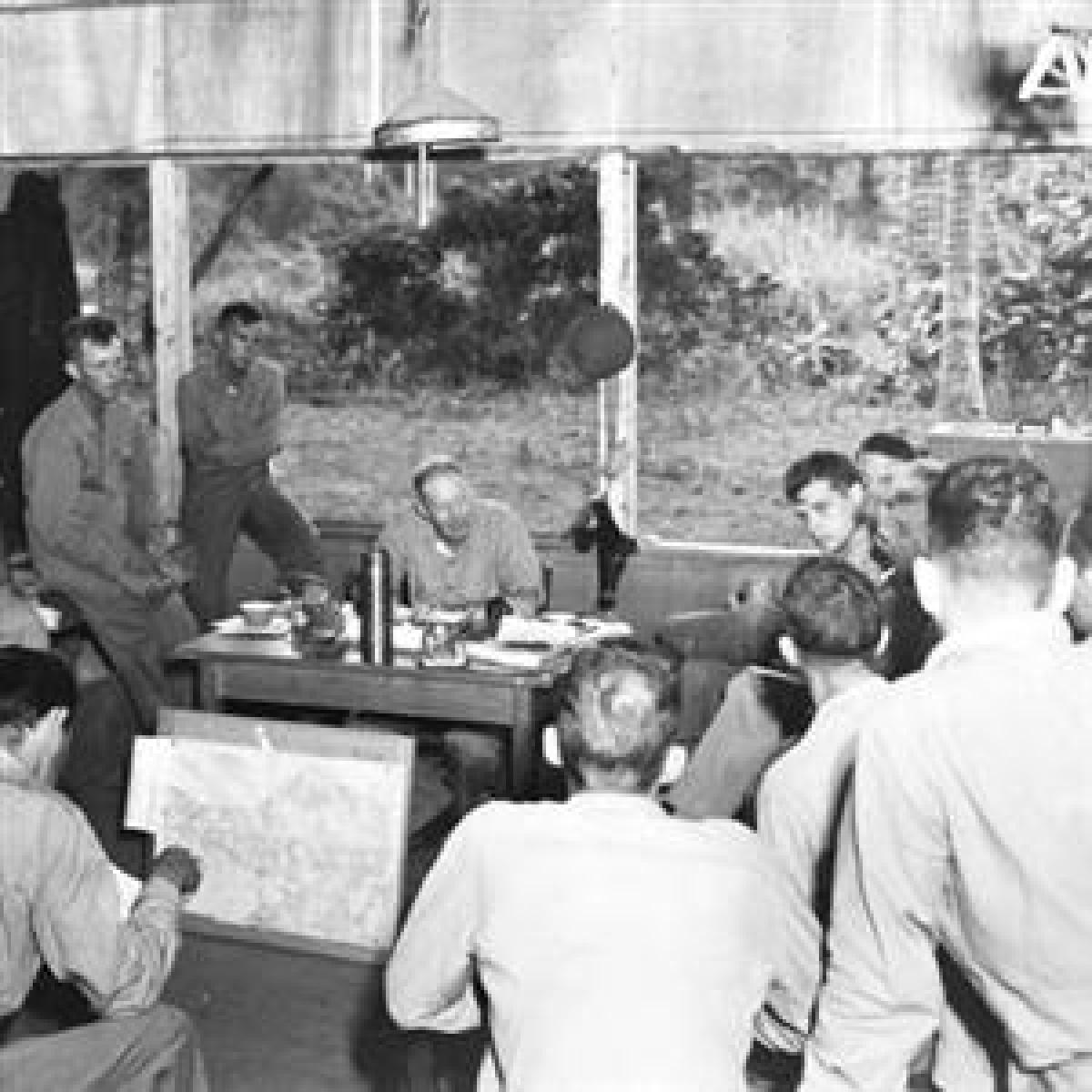 Commanding the Contested Zones | Proceedings - September 2004 Vol. 130 ...