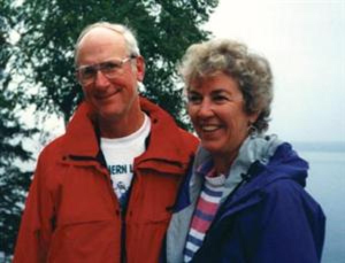 Tom Buell | Naval History Magazine - October 2002 Vol. 16 Number 5