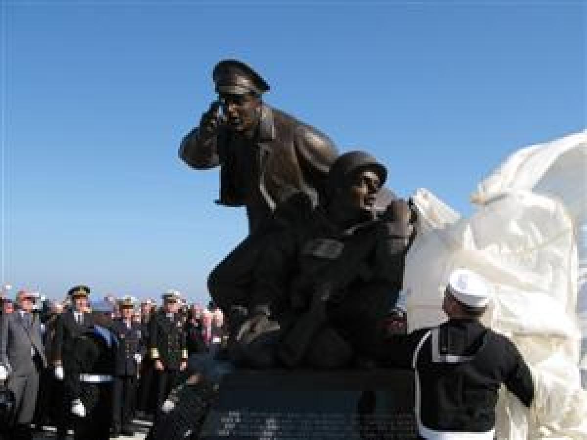 Naval History News | Naval History Magazine - December 2008 Volume 22 ...